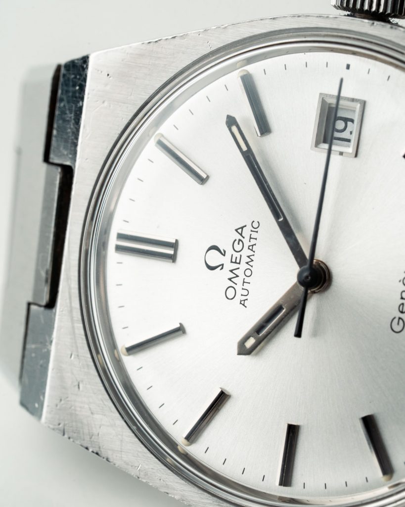 Vintage Omega Genève with rare big flat linked integrated bracelet 166. ...