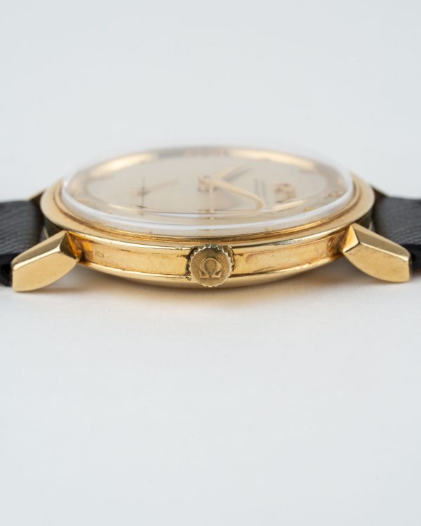 Vintage Omega Jumbo Automatic with honeycomb dial in 18k gold reference ...
