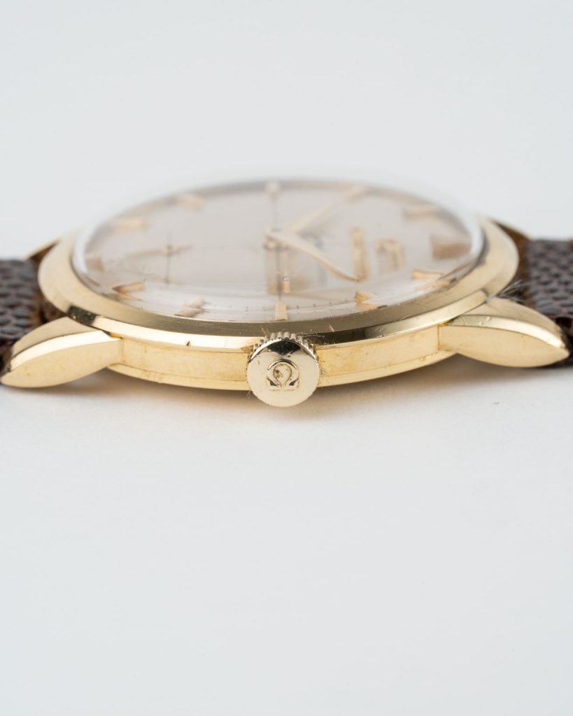 Vintage Omega Genève with sub-seconds in 18k gold reference 2903 from ...