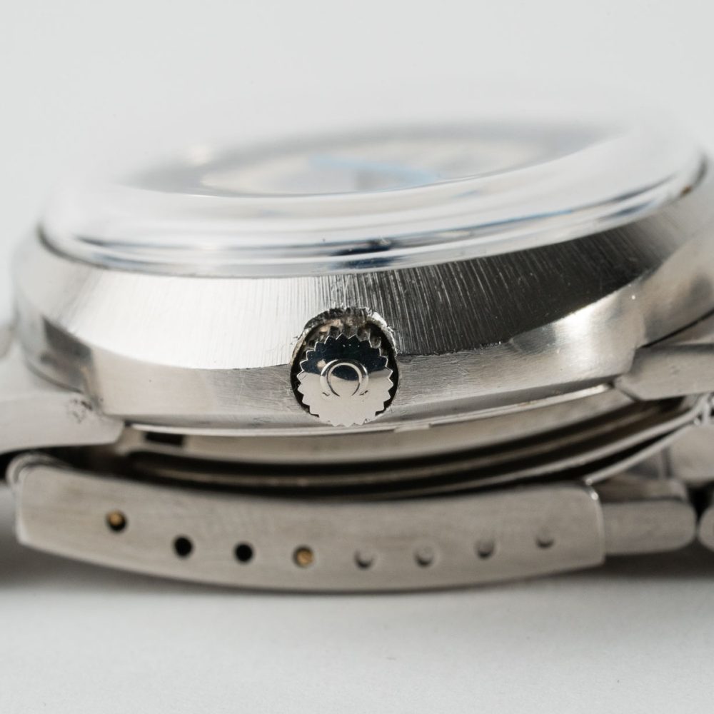 Vintage Omega Genève Dynamic Day Date with blue and white dial in ...